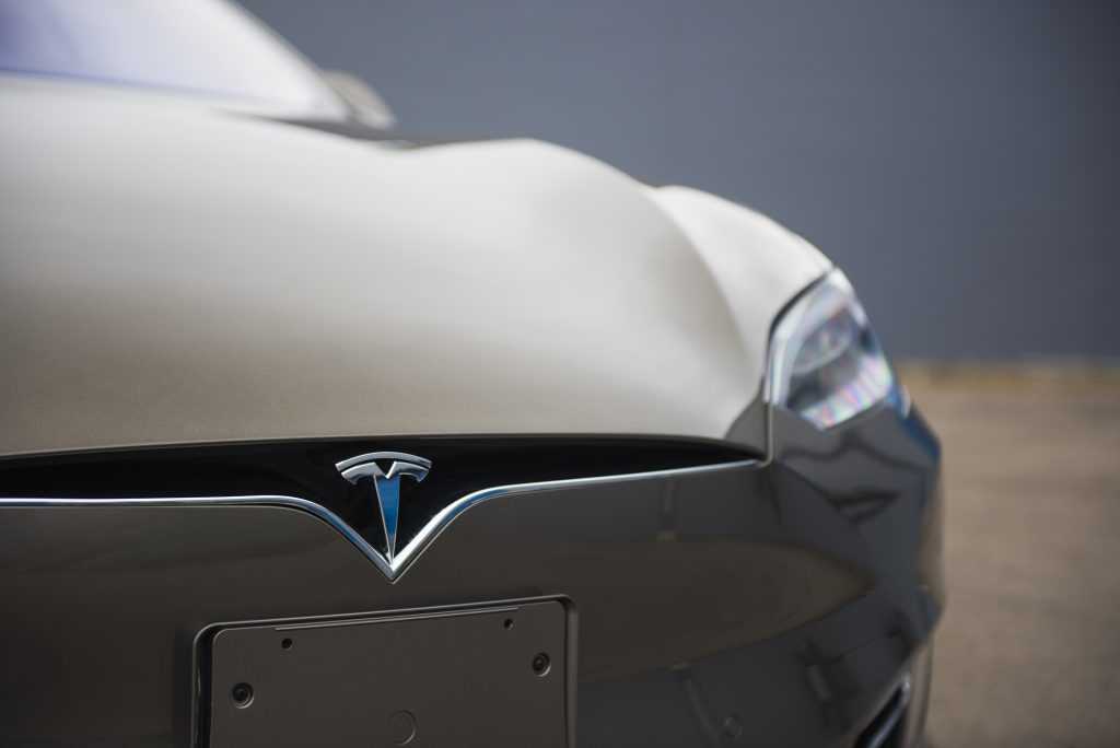 Tesla Model S P90 - Midwest Clear Bra